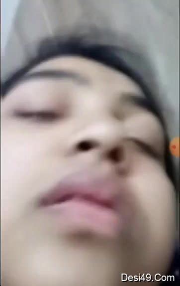 Today_Exclusive_–_Desi_Girl_Shows_Her_Nude_Body_On_Video_Call_Masahub(1).mp4 - Share Files ...