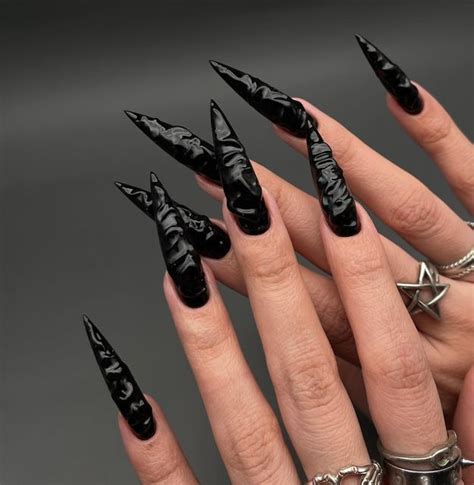 ᴀɪsᴀɴᴀ Dauletkaliyeva on Instagram: "Черный слайм 🖤 #blacknails ...
