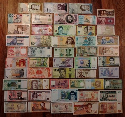 Продам коллекцию из 50 иностранных банкнот с 30 разных стран мира ...