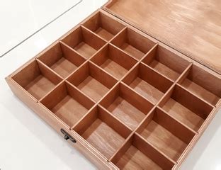 Коробка деревянная для минералов (16 ячеек, 38*30*7,5 см)