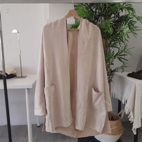 Zara Cardigans, Women's Fashion, Tops, Other Tops on Carousell