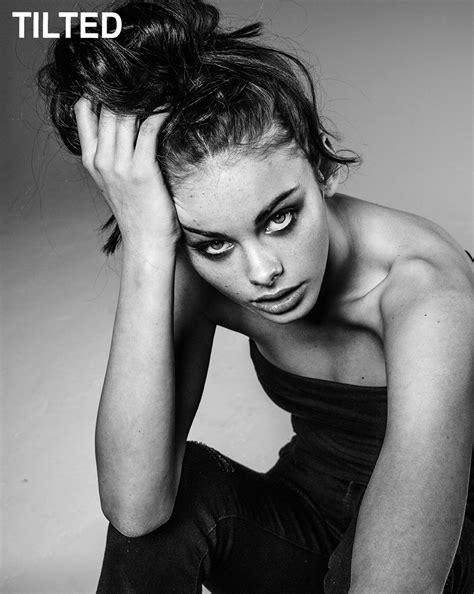 Meika – Tilted .Style