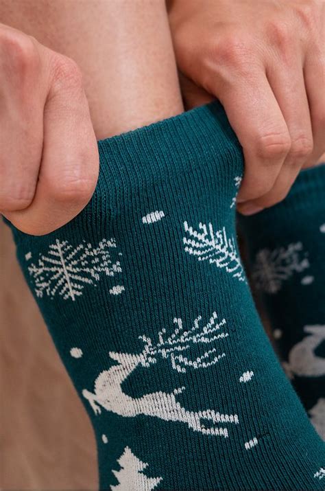 Женские махровые носки Happyfox 6679570 зеленый купить оптом в HappyWear.ru