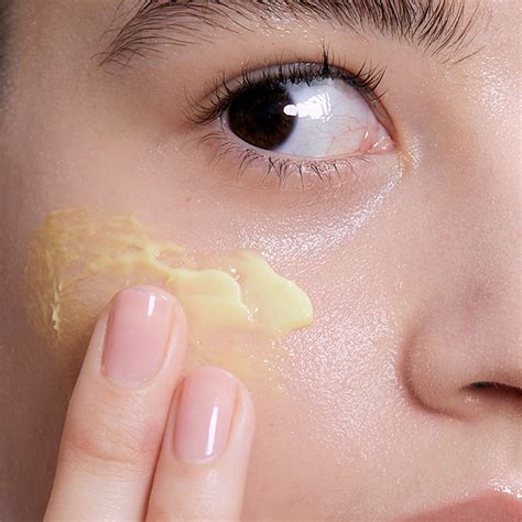 By Wishtrend Vitamin A-mazing Bakuchiol Night Cream - moonbear Cosmetics