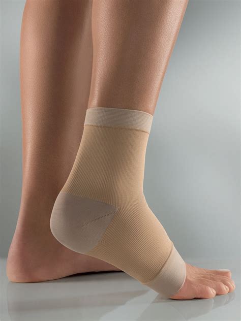 Бандаж эластичный на голеностопный сустав ActiveColor Bort Medical ...