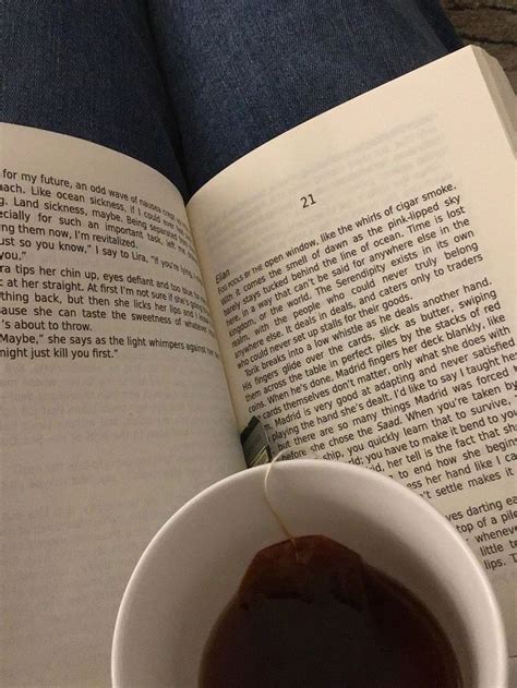 тг: книги, диван и мятный чай 🍵 | Libros y cafe, Libros de desarrollo ...