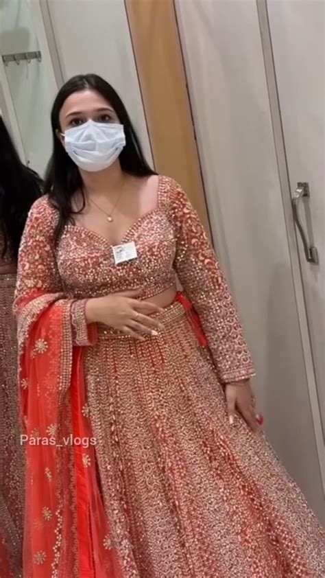 paras thakral vlogs | Aapko kesa laga ye lehenga 🙄 : Video credit by @theparasthakral | Instagram