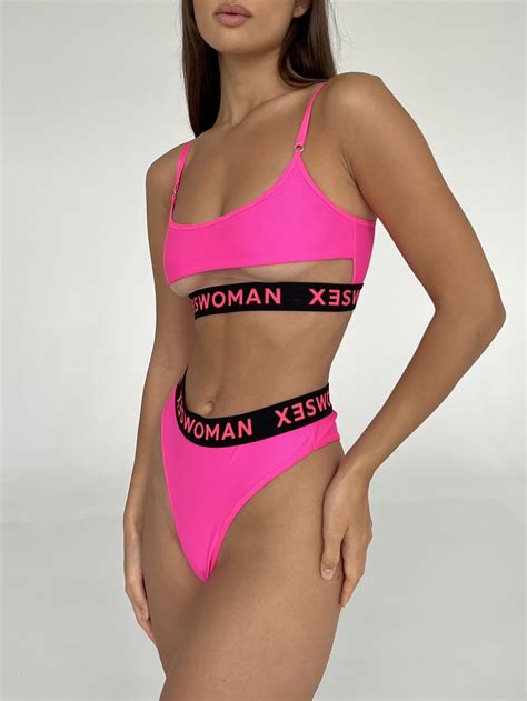 Комплект MIMI SPORT neon с высокими стрингами - XESWOMAN