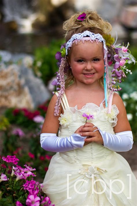 A Utah Mom's Life in New Hampshire: Little Princesses