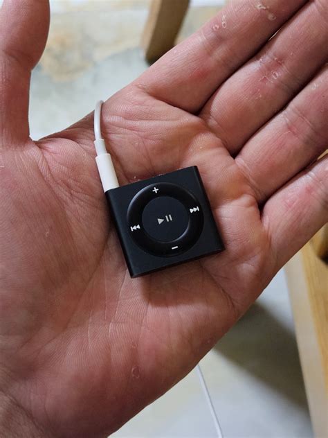 Ipod Shuffle Generation 4