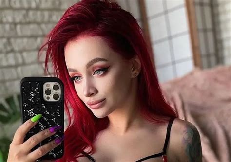 Meow Meow: Everything You Need to Know About Her Biography, Age, Height, Figure, and Net Worth ...