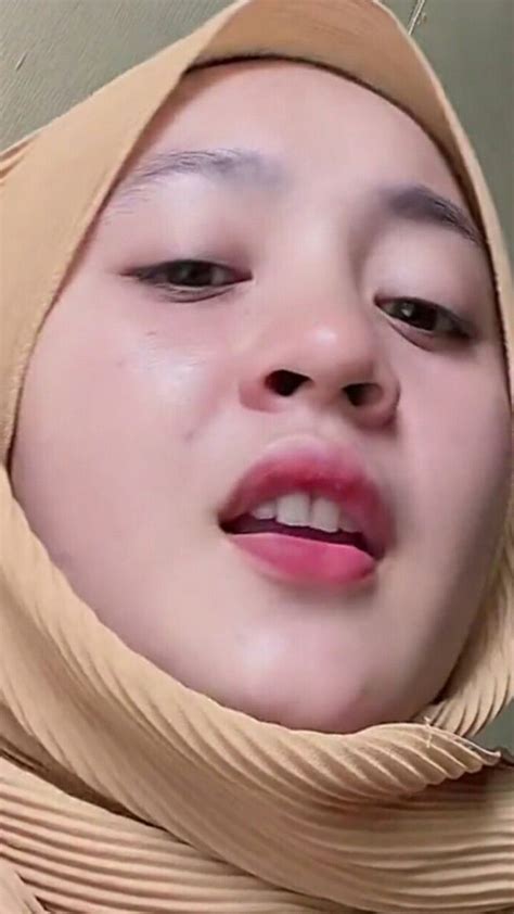 Pin oleh Gadis Satin di Quick saves di 2024 | Orang cantik, Wajah gadis, Gadis cantik asia