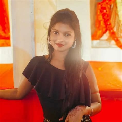 Itz Lipi (@itz_lipi_451) • Threads, Say more