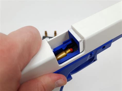 Купити Пістолет іграшковий Glock 18 з гільзами. Іграшкова зброя на ...