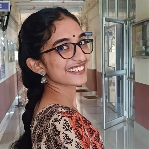 Devika 🌼 (@devika_pr_21) • Threads, Say more