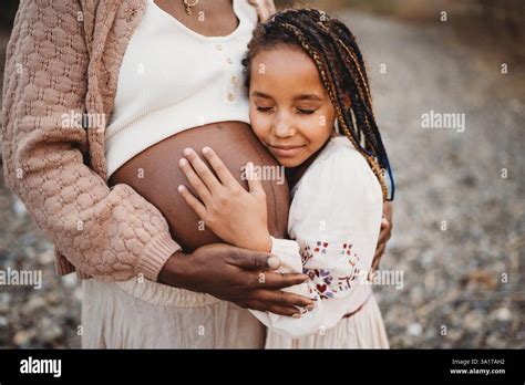 Black african woman teen girl hi-res stock photography and images - Alamy