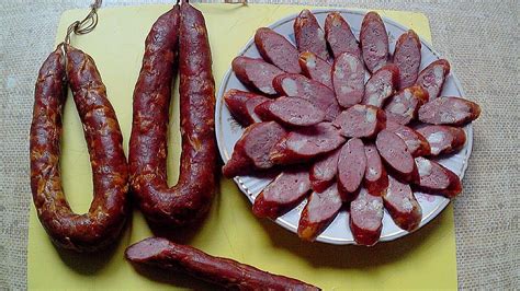 Домашняя колбаса Рецепт приготовления | Sausage recipes, Sausage, Home ...