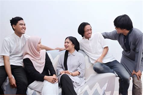 5 Alasan Mengapa Kamu Harus Buka Bersama dengan Teman Lama