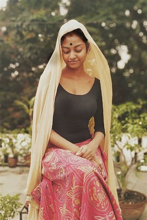 Katha Nandi Influencer,