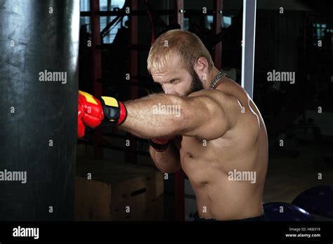 Kick boxing boy hi-res stock photography and images - Alamy