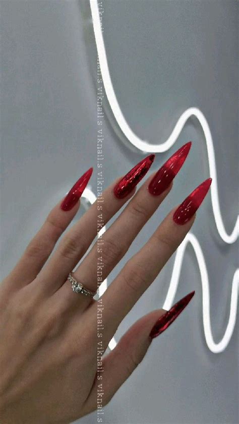Длинные красные ногти стилет | Stylish nails, Heart nails, Gel nails
