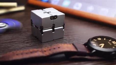 Бесконечный кубик антистресс INFINITY CUBE от hittoy.ru - YouTube
