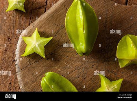 Star shape starfruit hi-res stock photography and images - Alamy
