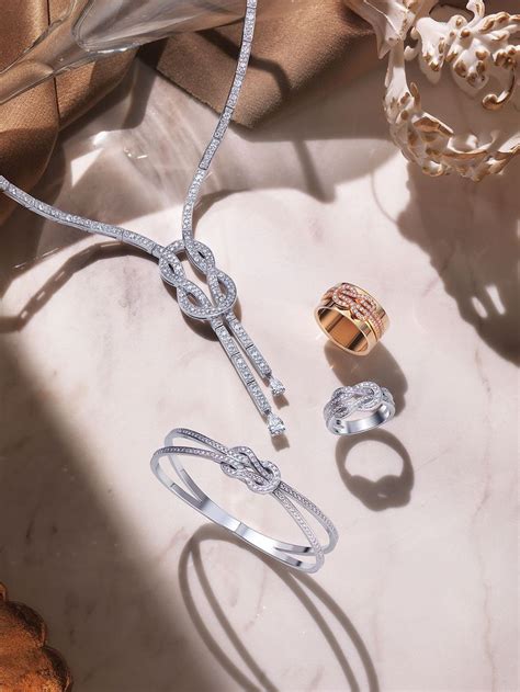 High Jewelry, Luxury Jewelry, Modern Diamonds, Jewellery Sketches ...
