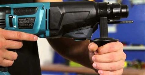 Ав78, Перфоратор с пылеудалением makita HR2610 | Festima.Ru – частные ...