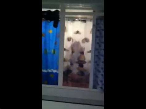 широTA: скрытая камера видео в душевой кабинки