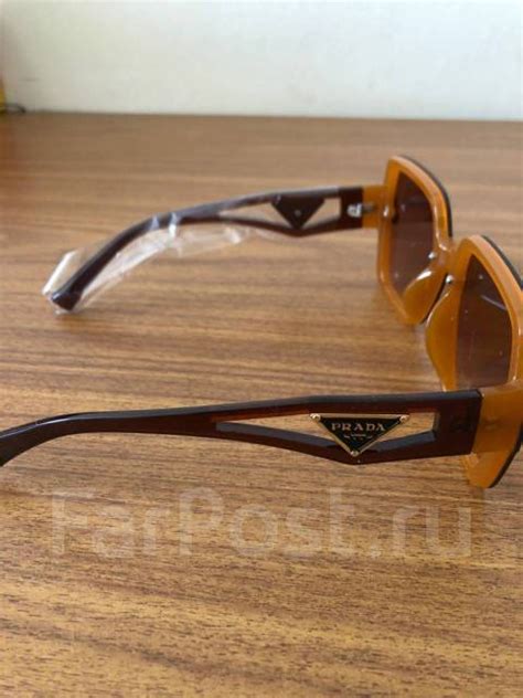 Красивые очки солнцезащитные Prada UV 400 рыжие, новый, в наличии. Цена ...
