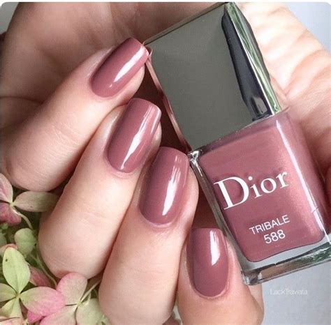 Pin von Alexandra\uD83C\uDF40 auf Maniküre | Dior nagellack, Nagellack ...