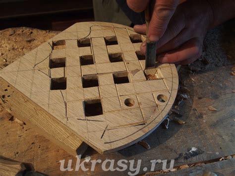 Вентиляционная решетка с белочкой