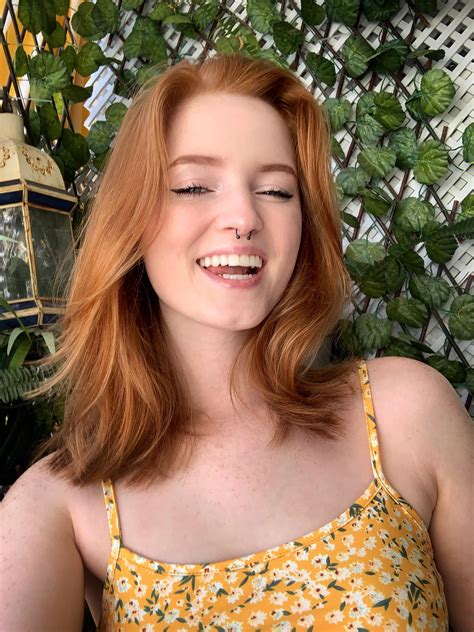 F19 hey you! Smile! : r/amihot
