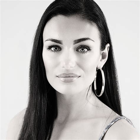 Model Sedcard von Chiara F - weibliches New Face Fotomodel Österreich