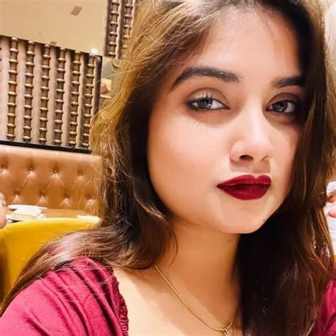 Payal (@payallgohil_) • Threads, Say more