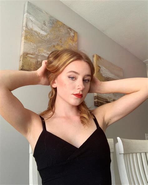 Who wants a sniffy sniff : r/armpitfetish