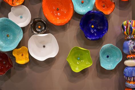 Understanding Fluorescent and Neon Colors and How to Use Them