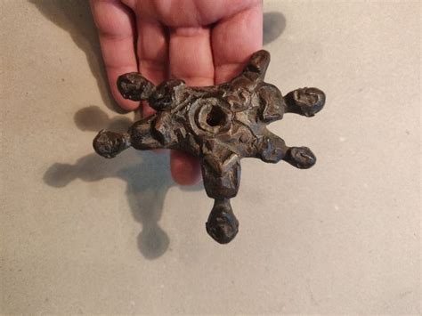 Amulet (1) - Wood - Dayak - Kalimantan, Indonesia - Catawiki