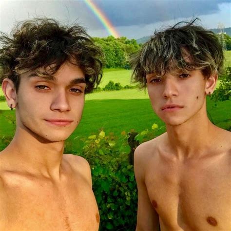 Dobre twins - YouTube
