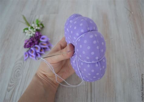 Красивая игольница