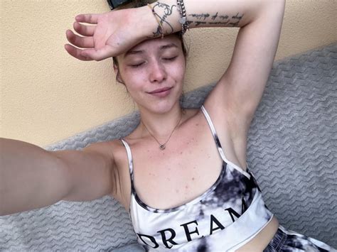 I’m so serious, but you have my armpits in your face [f] : r ...