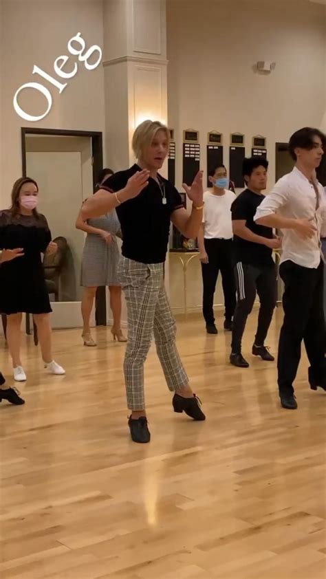 Cha Cha Basic Walk by Oleg Astakhov at 🎩 Fred Astaire Dance Studio - 🌎DanceWithOleg.com ...