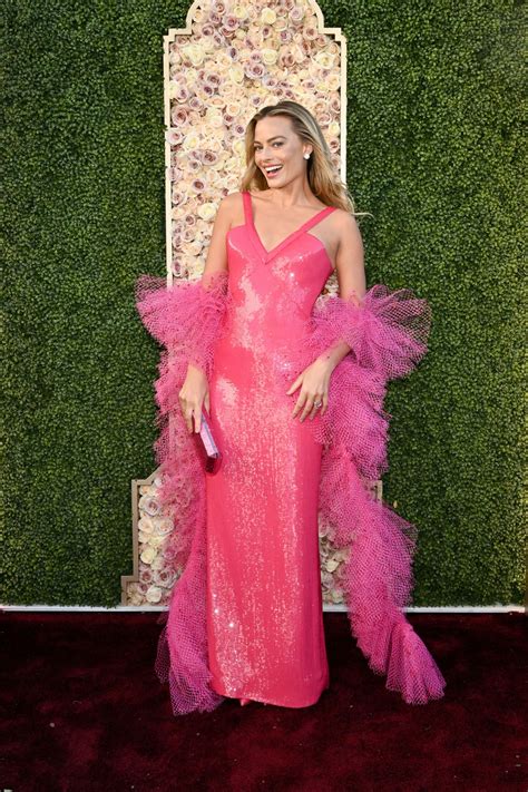 Golden Globes 2024 red carpet: See what stars wore - ABC News
