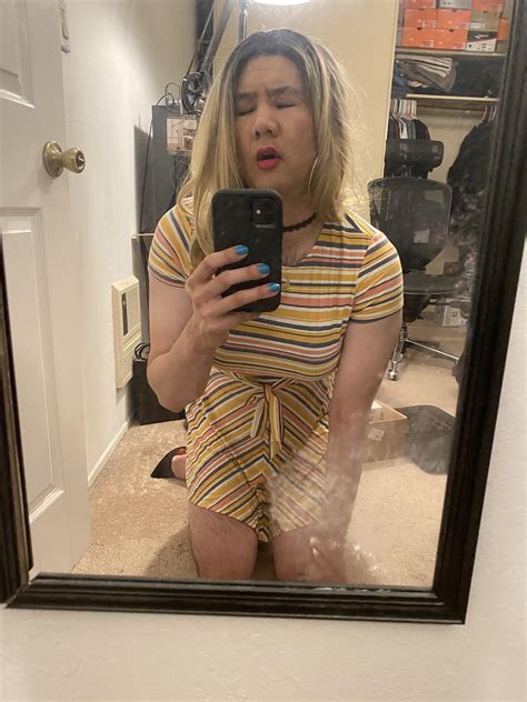 My face as you take me from behind : r/Asiantraps