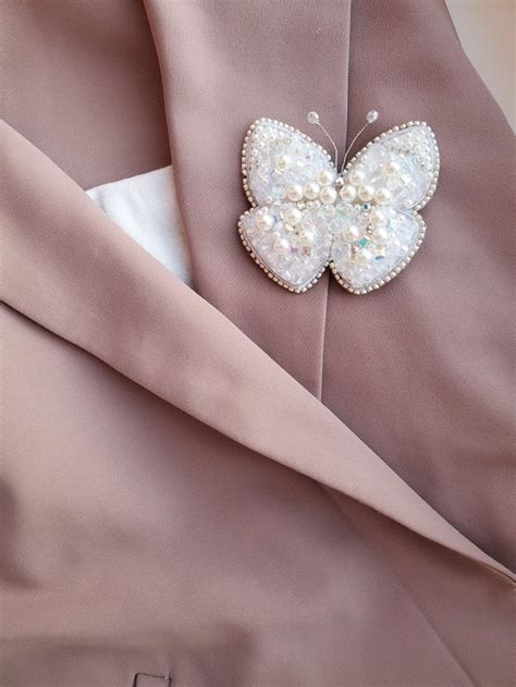 Брошь "Бабочка" | Brooch, Jewelry, Fashion