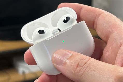Análisis de los nuevos AirPods 3: una evolución convincente | Gadgets