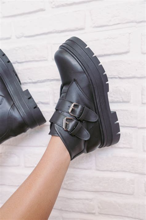 Simona Shoes
