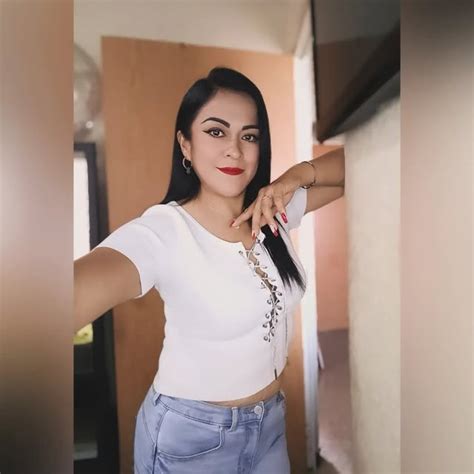 𝓔𝓼𝓽𝓱𝓮𝓻 𝓜. (@laontiveros_esther) • Threads, Say more