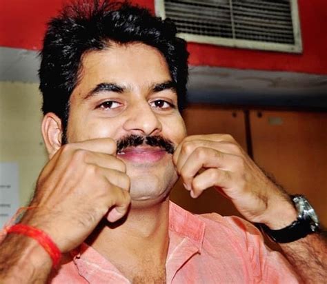 Saurabh Dwivedi Wiki, Age, Caste, Wife, Children, Family, Biography ...